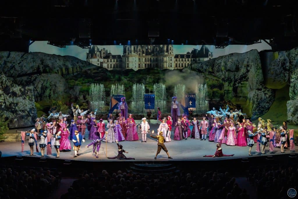 La Fabuleuse celebrates 35 years in show with a FLUX:: Immersive WFS ...